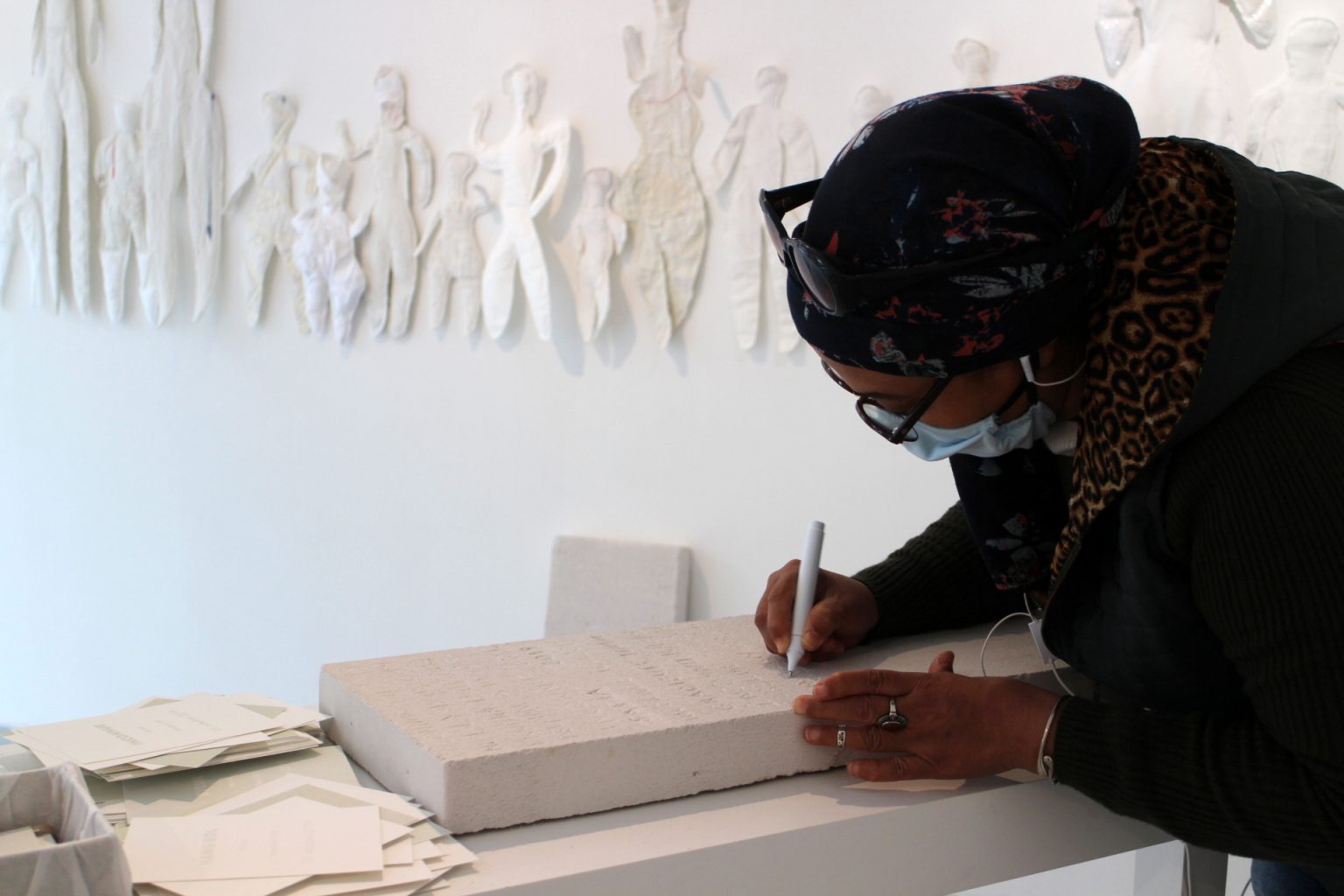 « Ce que je veux c’est de l’amour » – installation de Marie Tessier ...